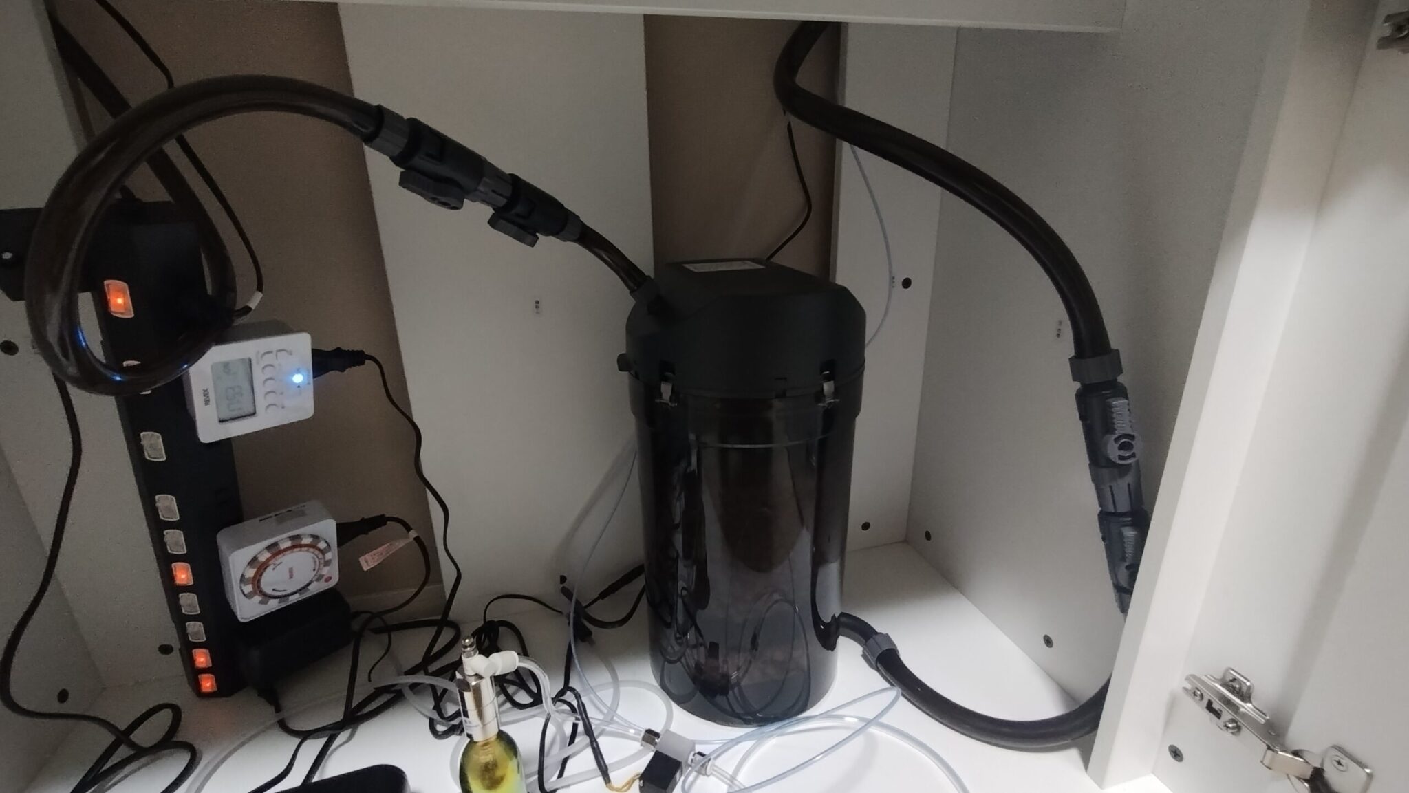 【購入検討中の方必見！】エーハイムクラシック 2217の使用方法とレビュー - cococo day